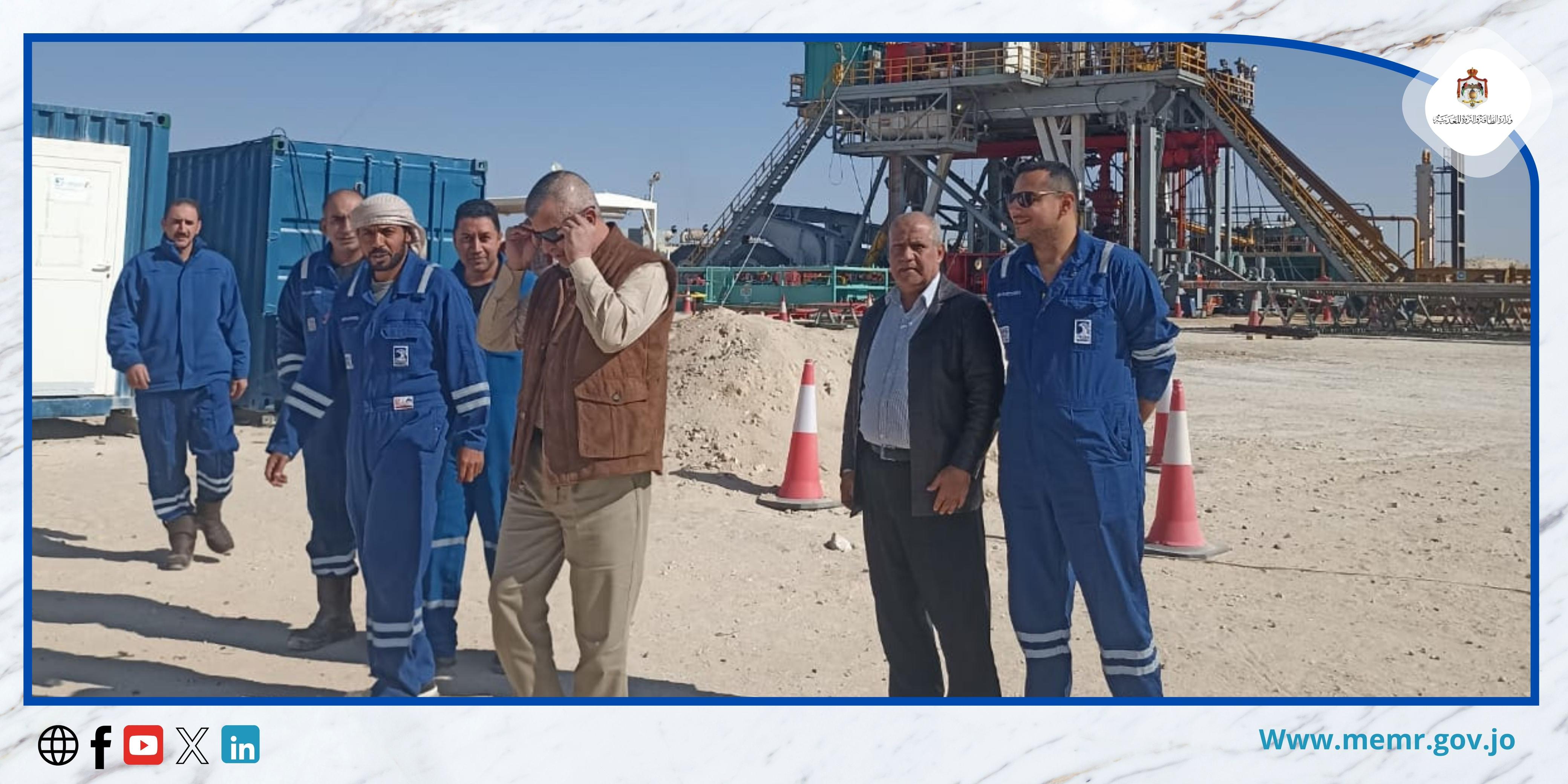 Al-Kharabsheh oversees drilling operations in Hamza field and visits ...